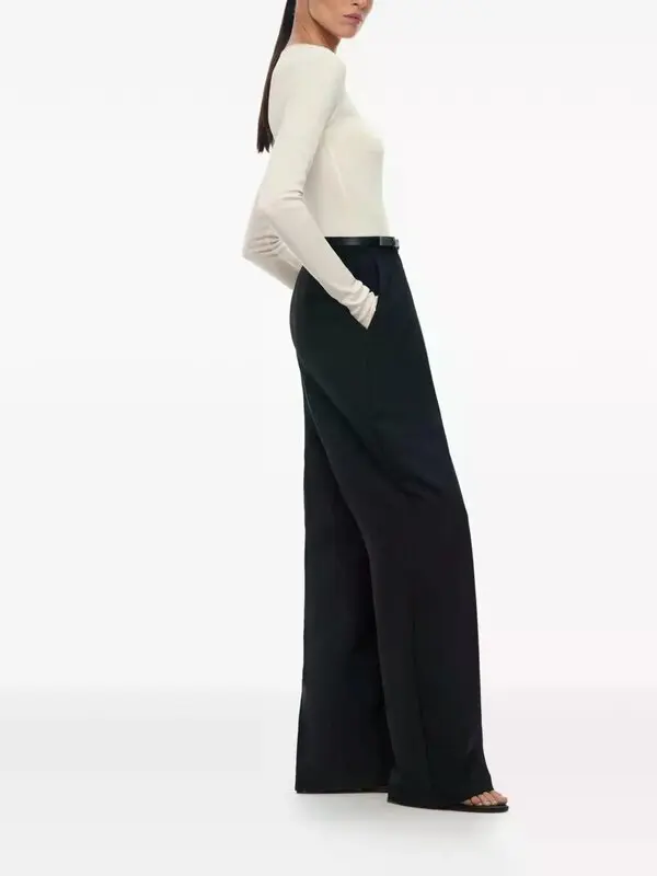12 STOREEZ Nicole Long-sleeve Top