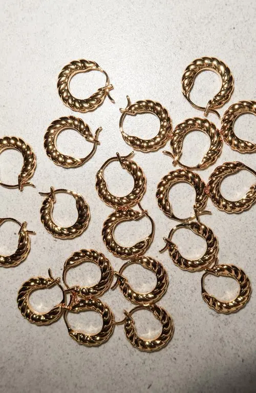 YOJ Fenny Twisted Mini Hoop Earrings