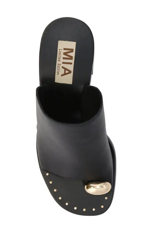 Mia Nikita Slide Sandal
