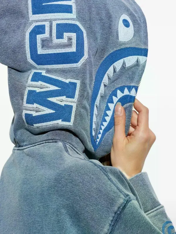 A BATHING APE Shark Cropped Hoodie