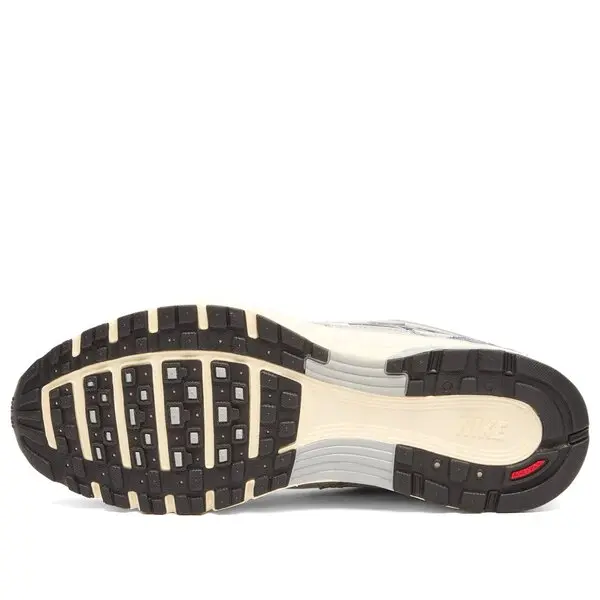 Nike P-6000 Sneaker