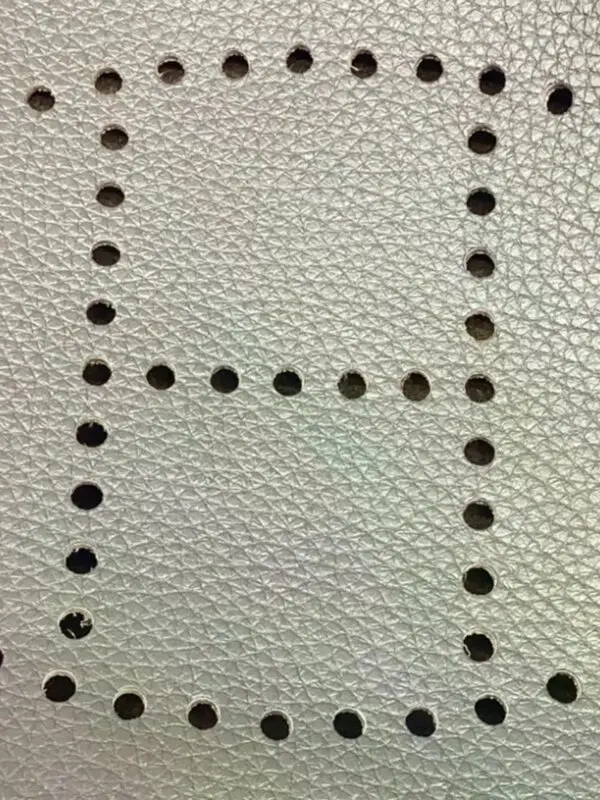 Hermès Evelyn Iii Perforated Shoulder Bag - Grey