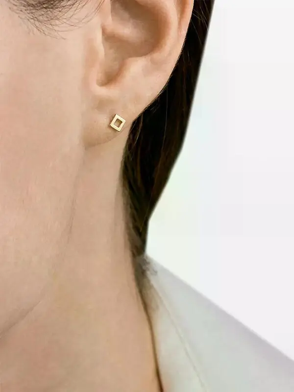 TILLA Square Stud Earring - Gold