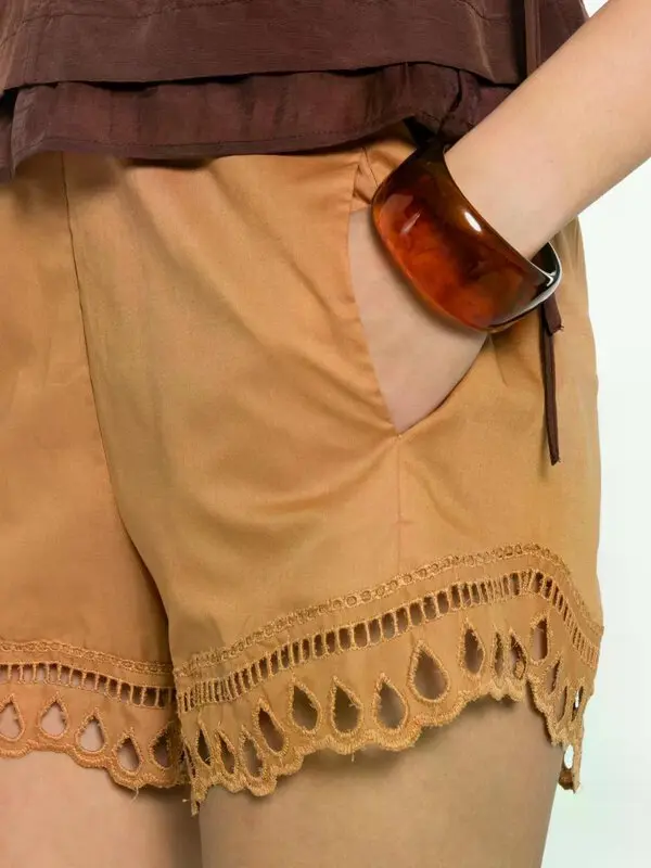 Ermanno Scervino Broderie-anglaise Shorts - Neutrals