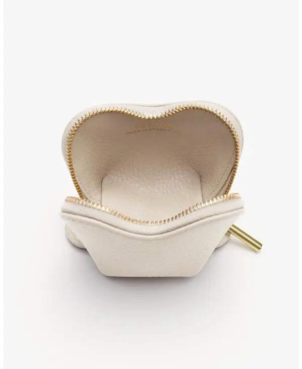 Cuyana Tiny Heart Case - Ecru