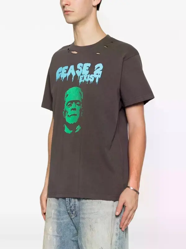 DAGGER Graphic-print Distressed T-shirt
