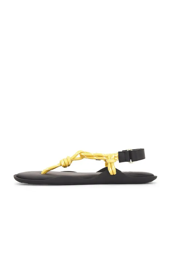 Flowze Flo Sandal - Butter