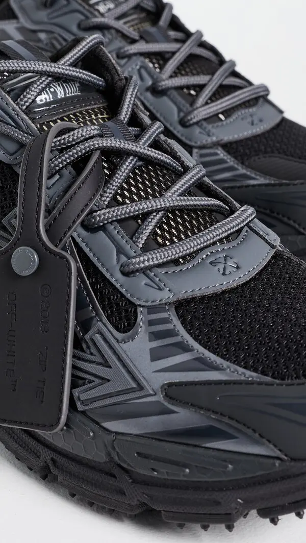 Off-White Be Right Back" Lace-up Sneakers - Black
