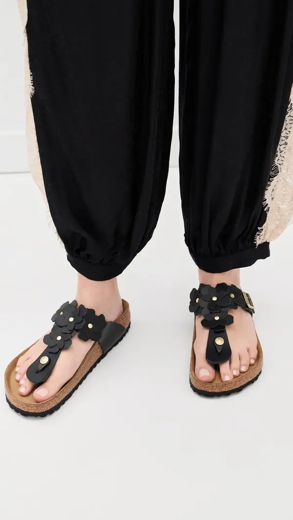 BIRKENSTOCK Gizeh Flowers Sandals - Black