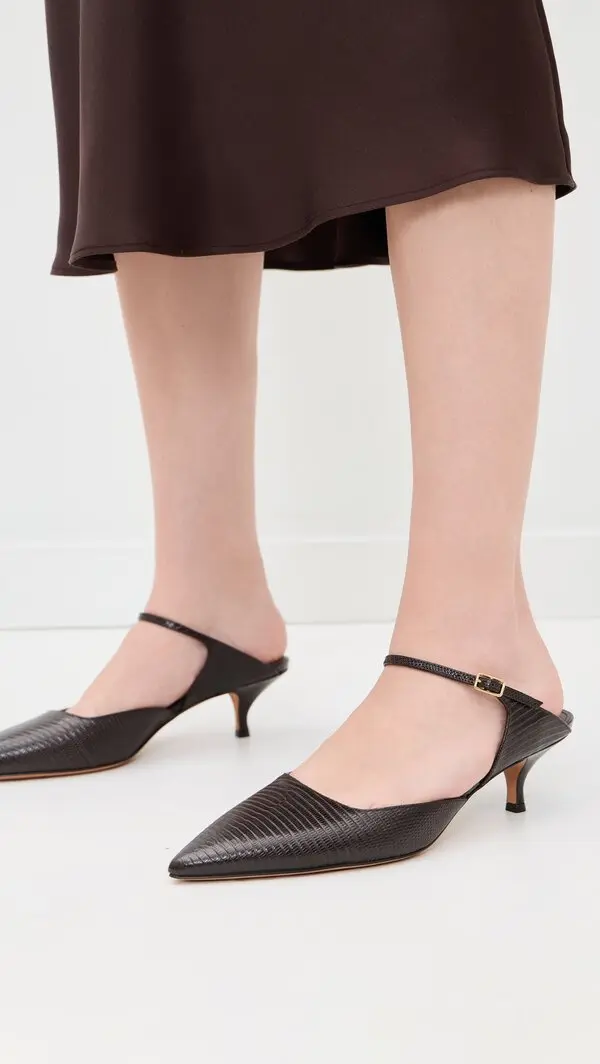 EMME PARSONS Isabel Mules