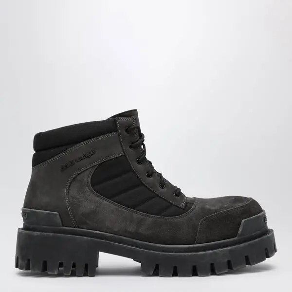 Balenciaga Combat Strike Low Lace-up Suede Boots - Brown