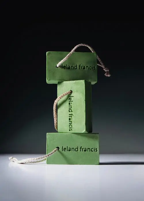 LELAND FRANCIS La Reinabathing Bar