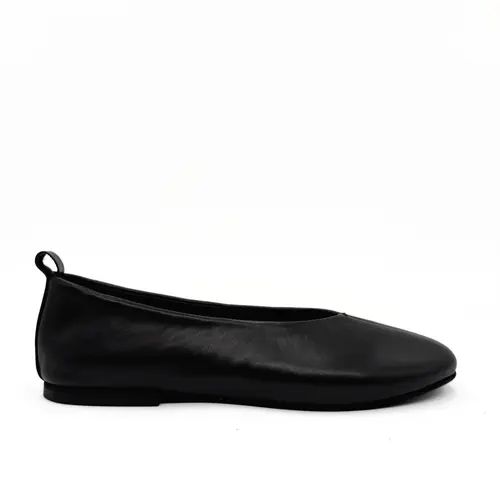 AMIE RAFA Erika Leather Ballet Flats - Black