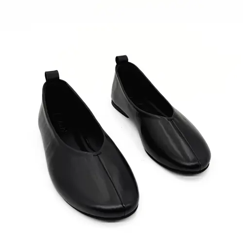 AMIE RAFA Erika Leather Ballet Flats - Black