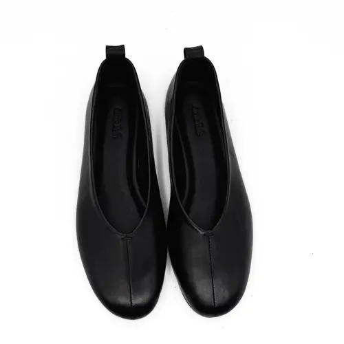 AMIE RAFA Erika Leather Ballet Flats - Black
