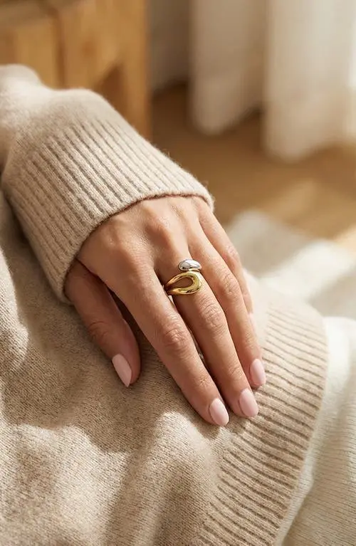ATHRA LUXE Modern Muse Two-tone Open Ring