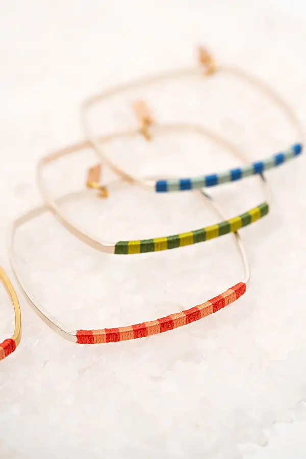 TWENTY TWO WEST Checkerboard Bangle - Peach
