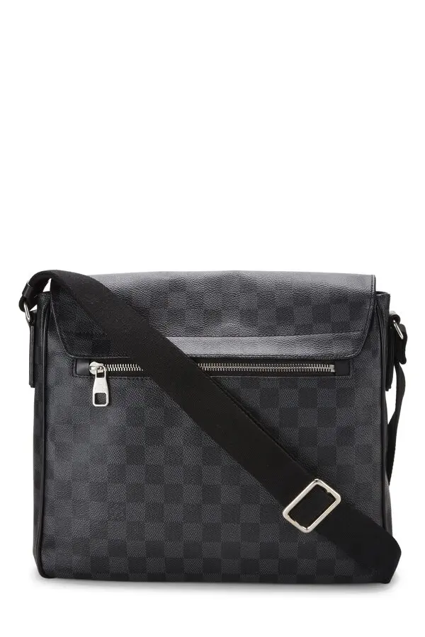 LOUIS VUITTON Damier Graphite District Messenger