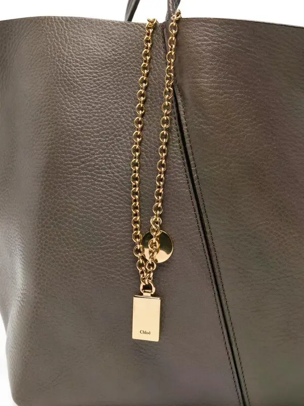 Chloé Grainy-leather Tote Bag With Charm Detail