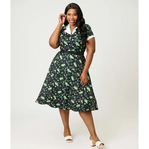 Unique Vintage Collared Short Sleeved Belted Alexis Swing Dress - Black & Green Frog Print