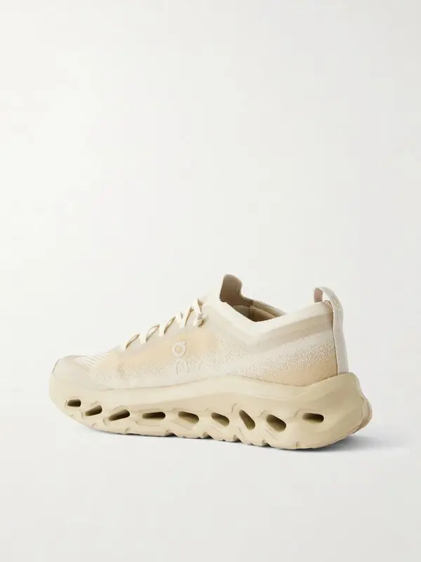 On Cloudtilt Moon Sneakers - Neutrals