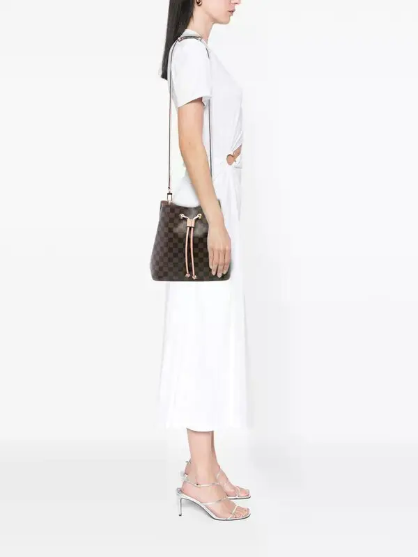 LOUIS VUITTON Damier Ebene Neonoe Mm Bucket Bag
