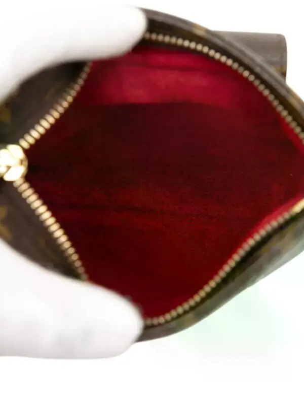 LOUIS VUITTON 2009 Monogram Partition Clutch