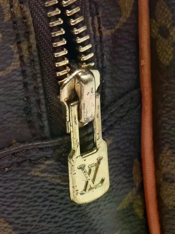 LOUIS VUITTON 1988 Monogram Mini Amazone Crossbody Bag