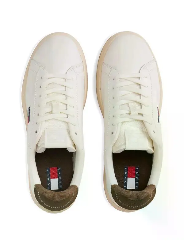 Tommy Hilfiger Logo Patch Lace-up Sneakers - Neutrals