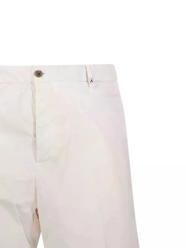 MYTHS Pressed-crease Shorts