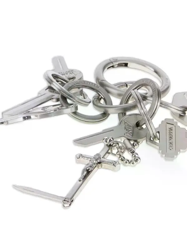 WILLY CHAVARRIA Metal Keyring