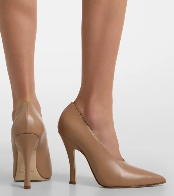 Magda Butrym Leather Pointed Toe Pumps - Beige