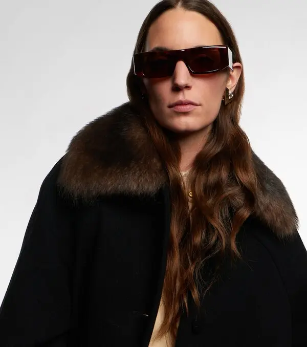 Valentino Garavani Vlogo Flat-top Sunglasses