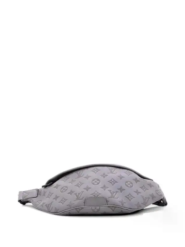 LOUIS VUITTON Discovery Bumbag Monogram Shadow Leather Pm