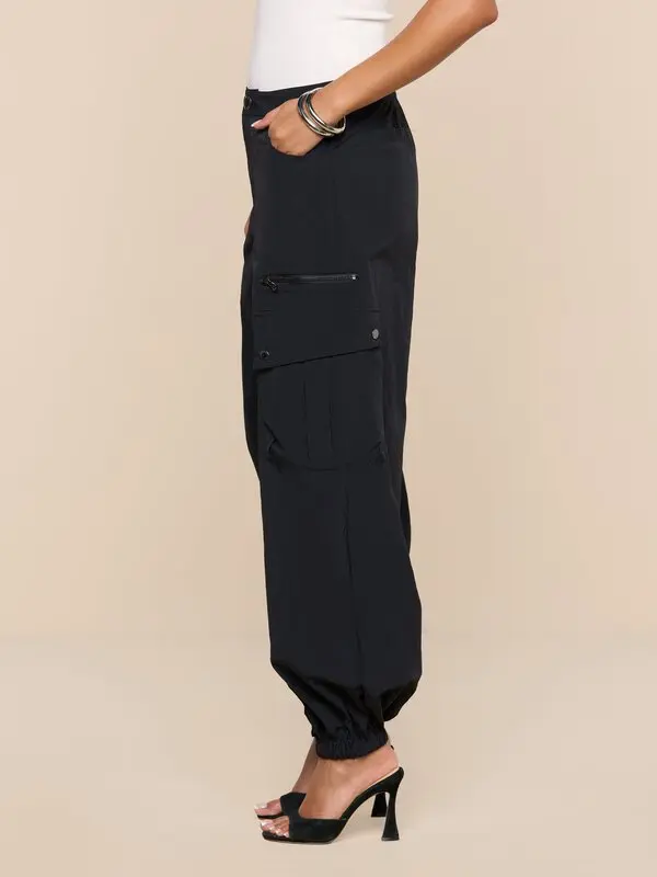 L'Agence Greer Cargo Nylon Joggers - Black