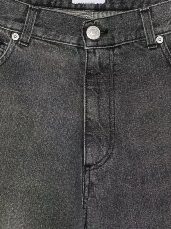 FAMILY FIRST Tapered Jeans