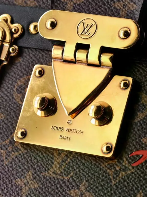 LOUIS VUITTON Petite Malle Monogram Canvas Clutch - Brown