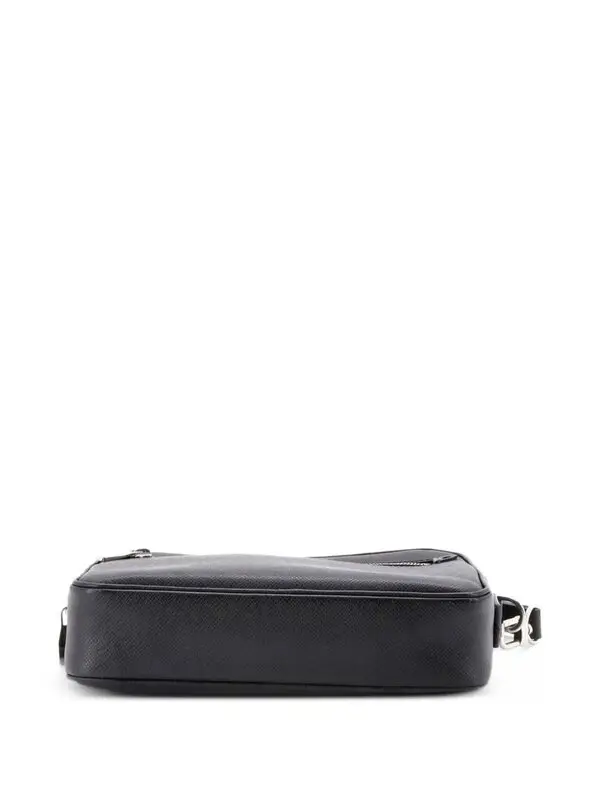 LOUIS VUITTON Kasai Taiga Leather Clutch Bag