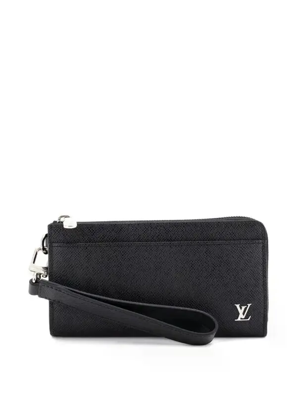LOUIS VUITTON Zippy Dragonne Wallet Taiga Leather Small Wallets - Black