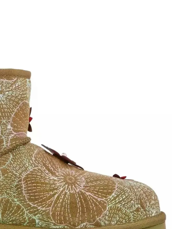 UGG Classic Mini Floral-embroidered Boots - Neutrals