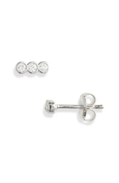 THE SIS KISS Loverly Crystal Bar Stud Earrings - Silver
