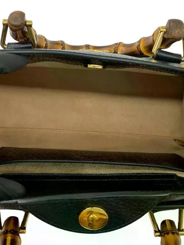 Gucci 2016-2026 Medium Leather Diana Satchel