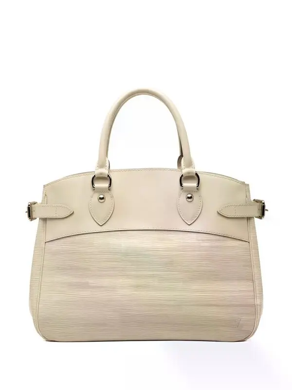 LOUIS VUITTON 2005-2010 Epi Passy Pm Handbag - White