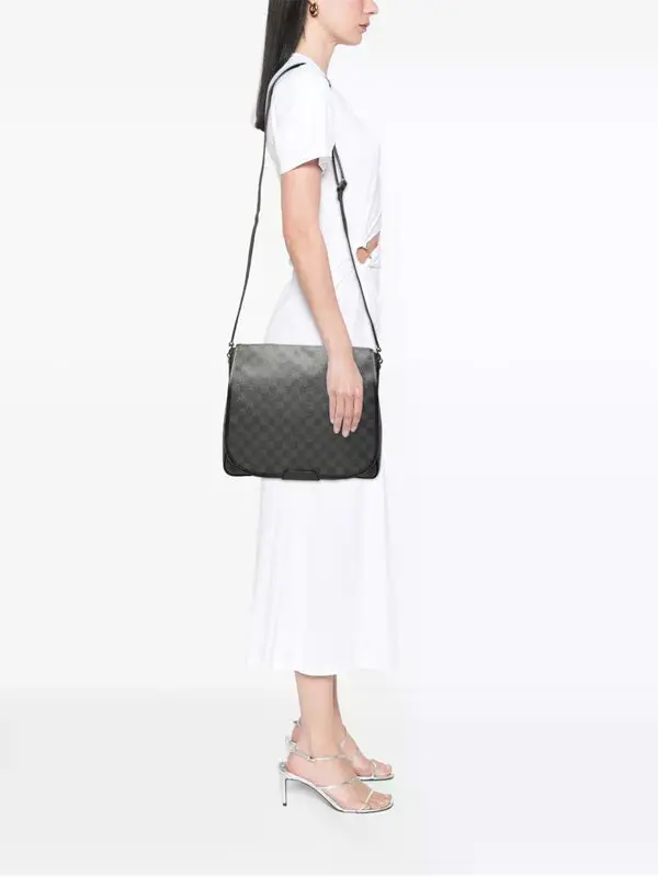 LOUIS VUITTON 2010 Damier Graphite Daniel Mm Crossbody Bag