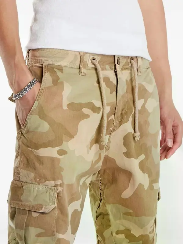 URBAN CLASSICS Camouflage Print Cargo Pants