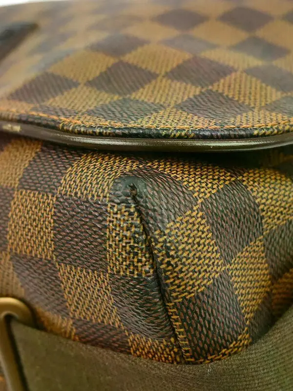 LOUIS VUITTON 2008 Mm Brooklyn Crossbody Bag