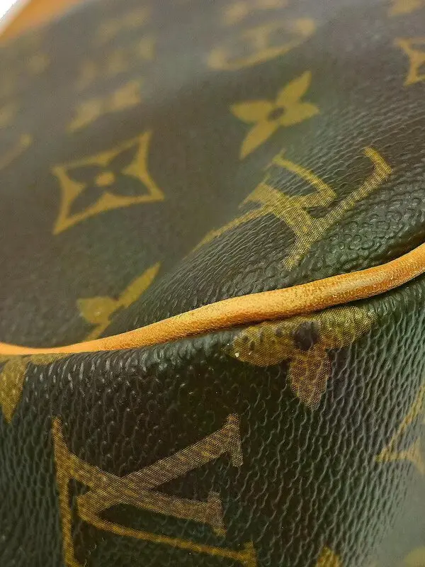 LOUIS VUITTON 2007 Batignolles Horizontal Tote Bag