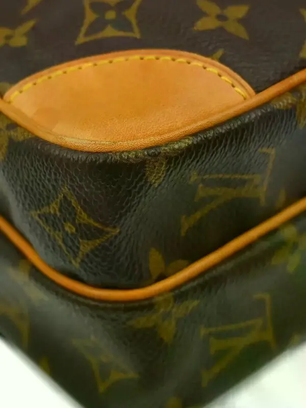 LOUIS VUITTON 2004 Amazon Monogram Crossbody Bag
