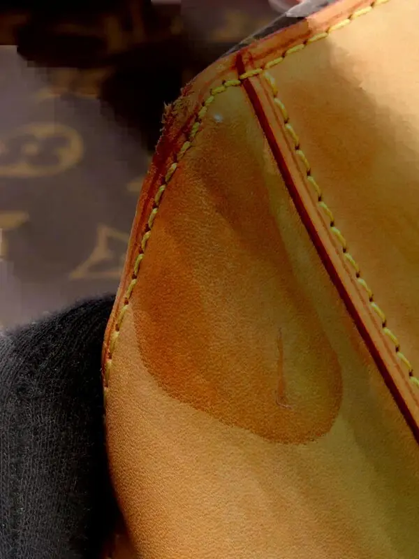 LOUIS VUITTON 2007 Monogram Cabas Mezzo Tote Bag