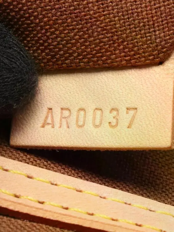 LOUIS VUITTON 2007 Monogram Cabas Mezzo Tote Bag